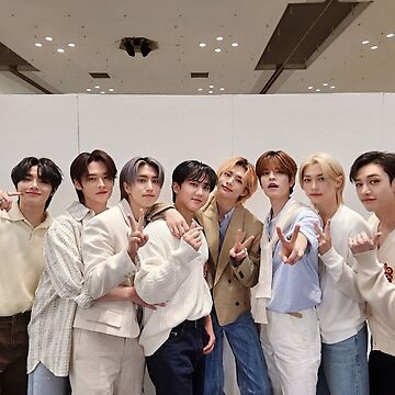 "Stray Kids 5-STAR SKZ comeback 2023 poster bang chan lee know changbin ...