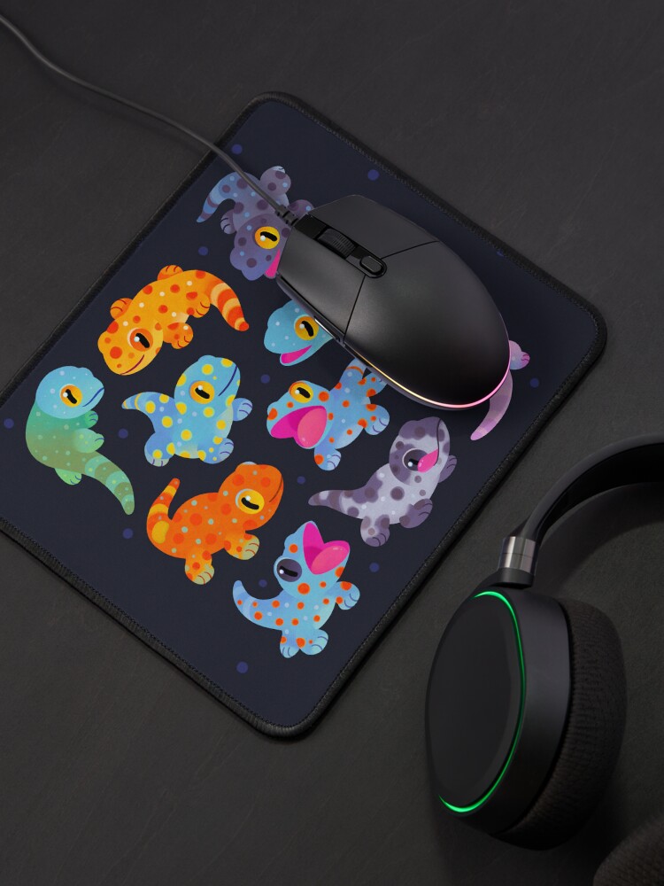 "Tokay gecko - dark" Mouse Pad for Sale by pikaole | Redbubble