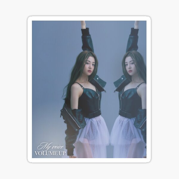 "Le Sserafim Yunjin" Sticker for Sale by kkotimayday | Redbubble