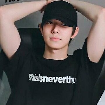 "Heeseung " Sticker for Sale by hawanarose | Redbubble