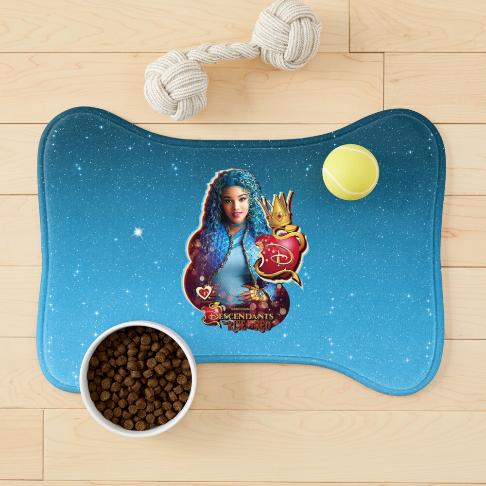 "Descendants 4 The Rise Of Red - Chloe Charming - Malia Baker" Sticker ...