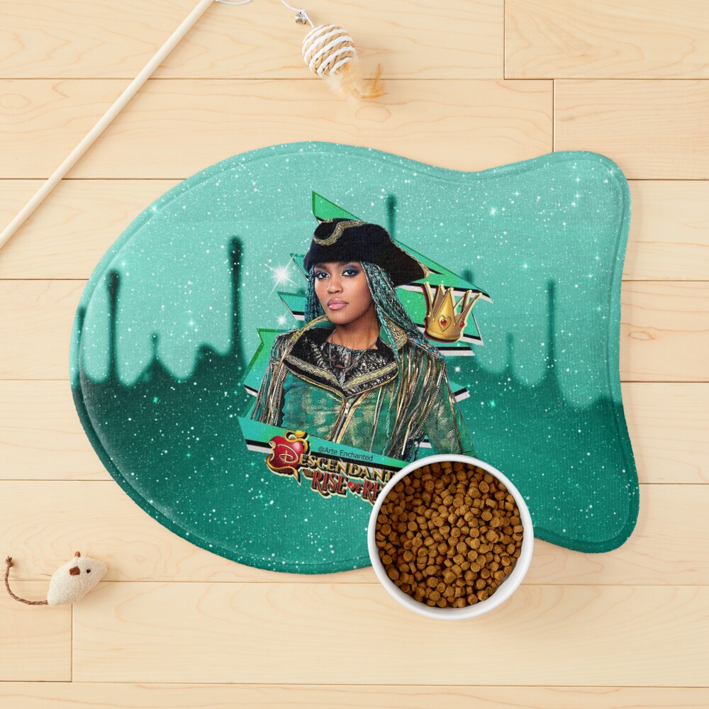 "Uma - Descendants 4 The Rise of Red " Poster for Sale by Arte ...