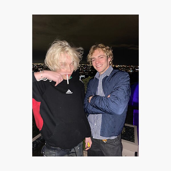 Nettspend Merch & Gifts for Sale | Redbubble