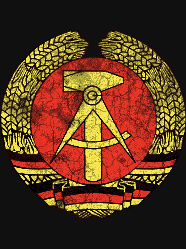 "ddR retro logo For Men Women" Essential T-Shirt for Sale by ...