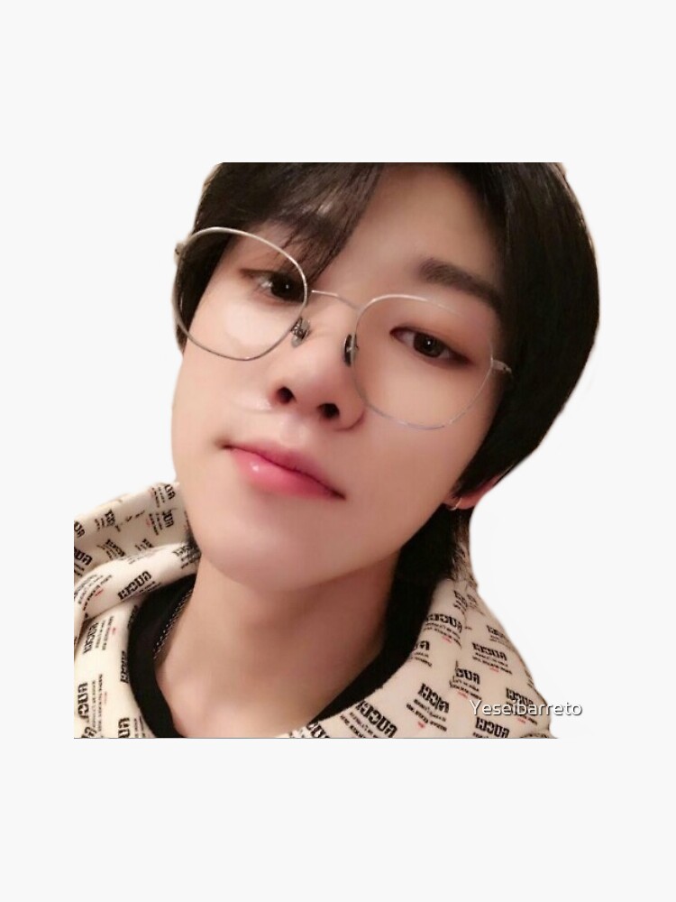 "Xu Minghao - Seventeen " Sticker for Sale by Yeseibarreto | Redbubble