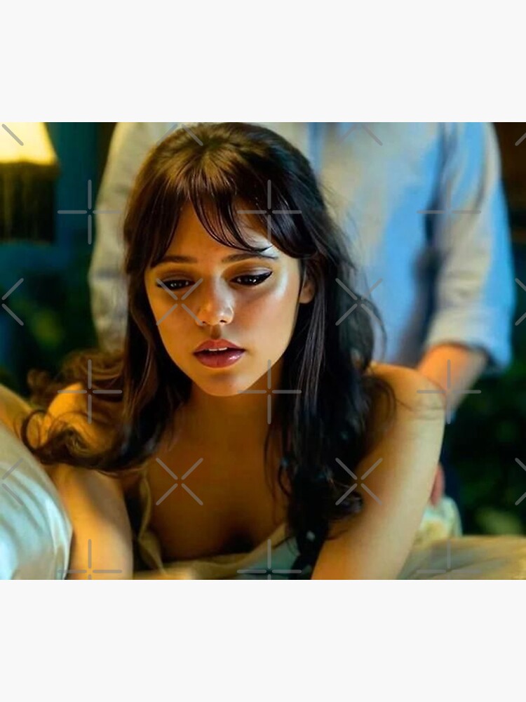 "jenna ortega glamour" Canvas Print for Sale by ZamanEcho | Redbubble