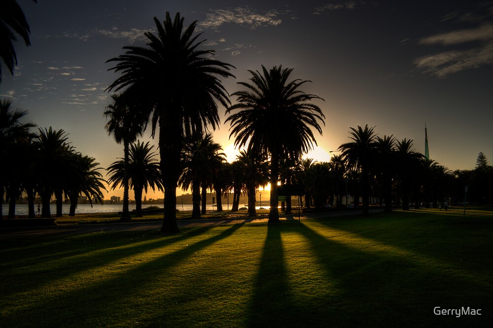 "Sundown Riverside Drive Perth" by GerryMac | Redbubble