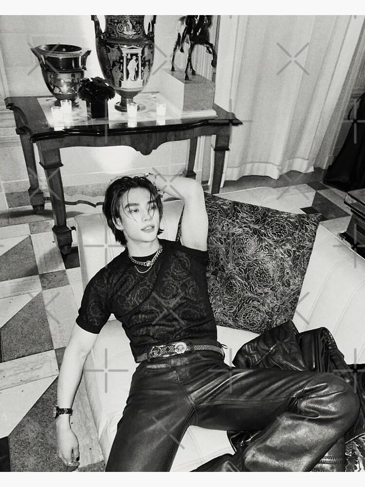 "HOT Hyunjin vampire Stray Kids Mixtape dominATE ESCAPE 스트레이 키즈 ...