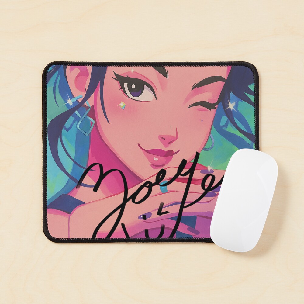 "Zoey Kpop Warrior Hunter" Sticker by SoyYuriO | Redbubble