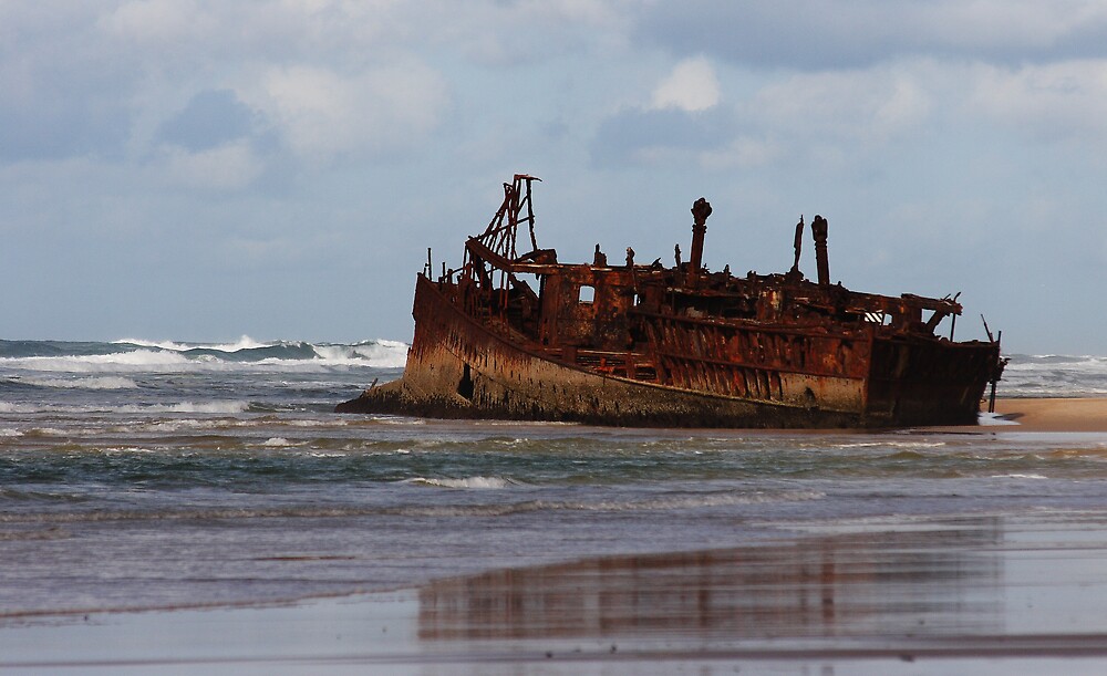 "Maheno Wreck" by DianaC | Redbubble