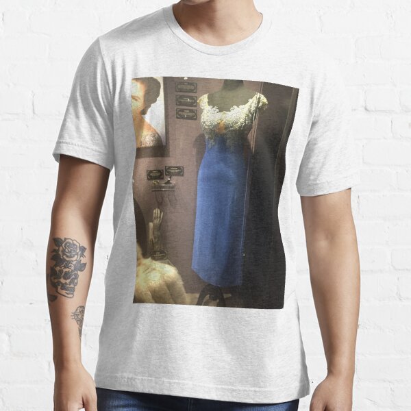 "Dress worn by Patsy Cline" T-shirt for Sale by Jenniferkate72 ...