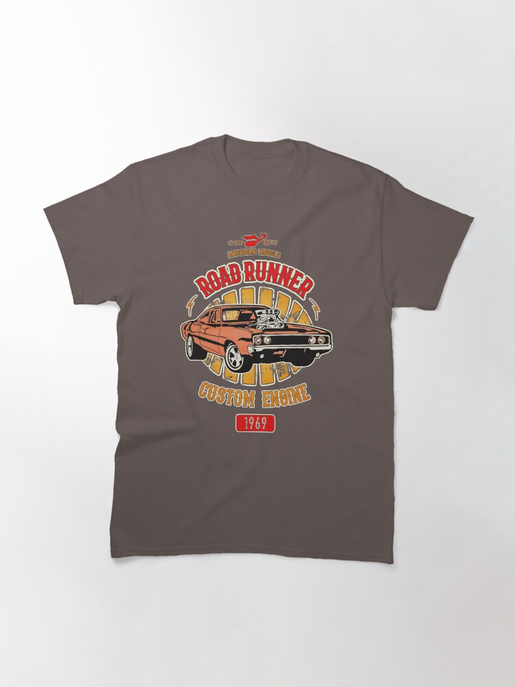 "Plymouth Road Runner - American Muscle" T-shirt by SAVALLAS | Redbubble