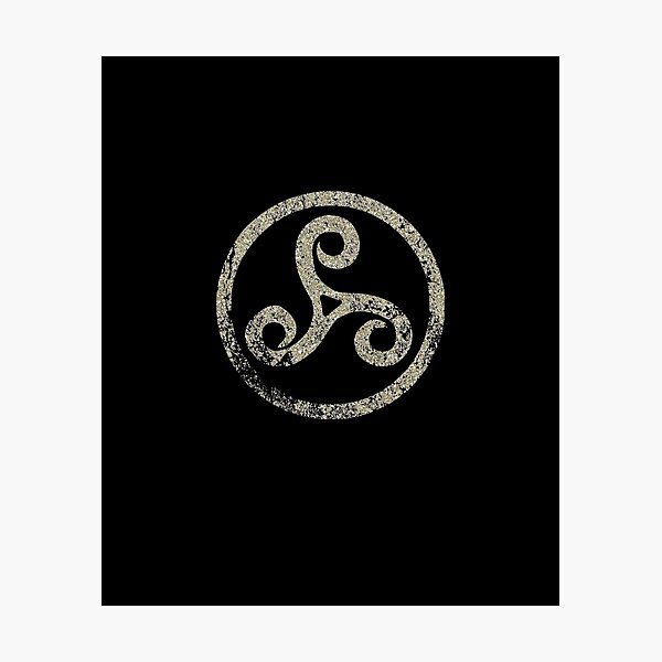 "Celtic Knot Triskele Traditional Manx Irish 3 Legs Spiral Symbol ...