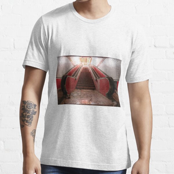 "Metro 2033" T-shirt for Sale by yanshee | Redbubble | urbex t-shirts ...