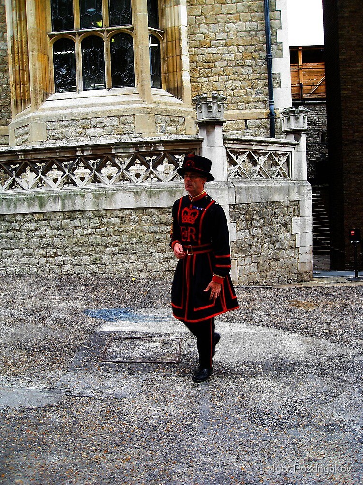 "London. Tower of London, a Beefeater. Great Britain 2009" by Igor ...