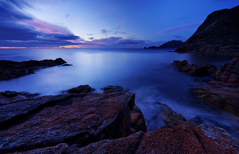 "Sleepy Bay Dawning" by Robert Mullner | Redbubble