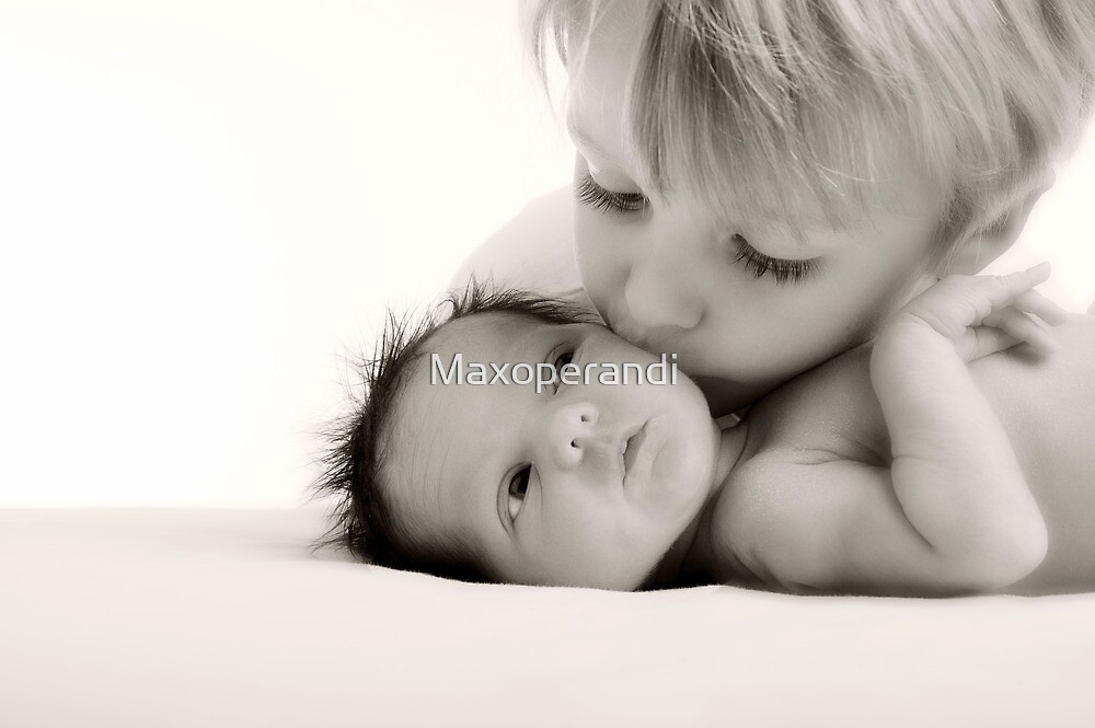 "Sibling Kiss" by Maxoperandi | Redbubble