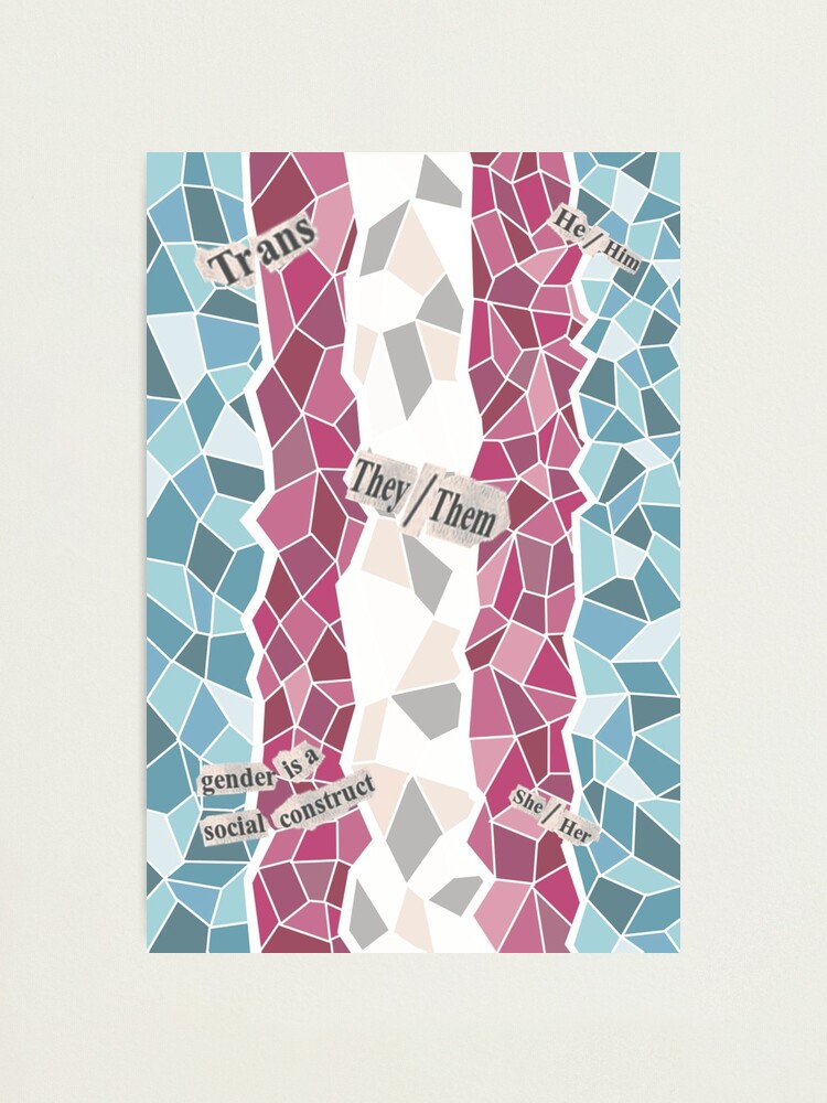 Lámina fotográfica «Bandera trans fragmentada con pronombres / frases ...