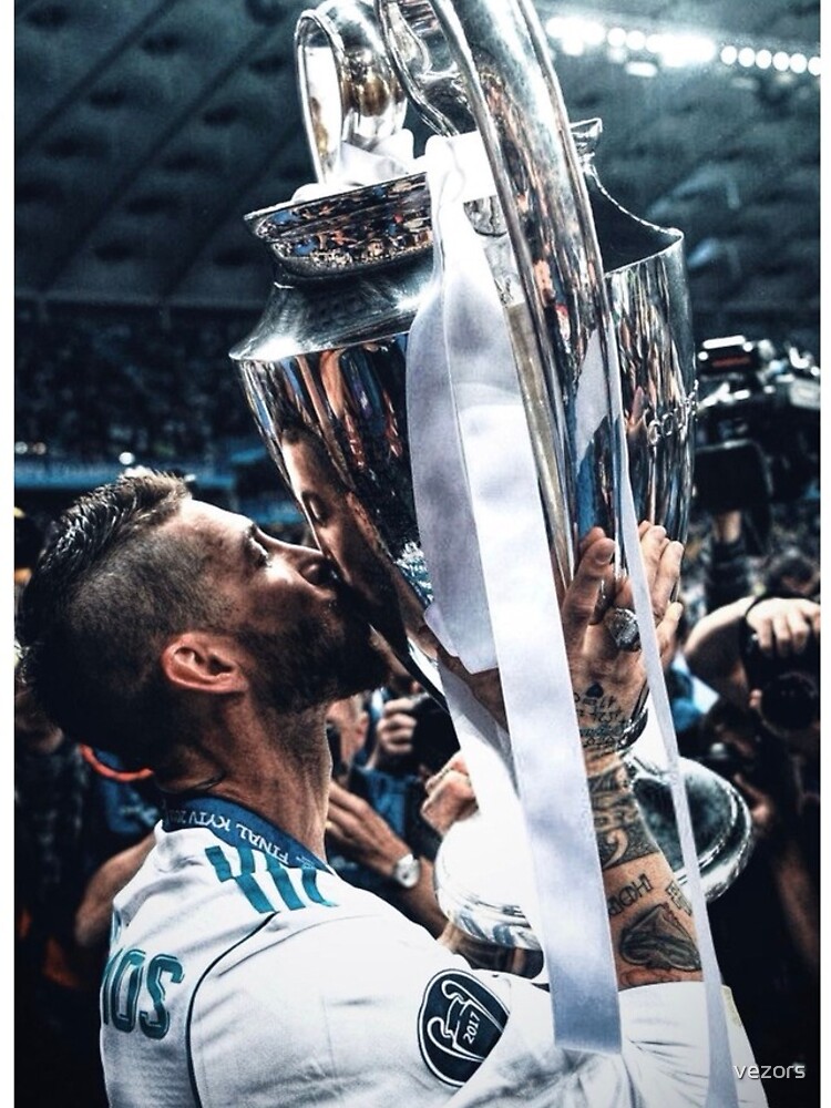 "Sergio Ramos Holding UCL" iPhone-Hülle von vezors | Redbubble