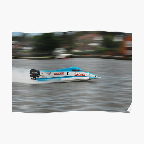 "Powerboat Racing at Oulton Broad - Scott Curtis - Formula Grand Prix ...