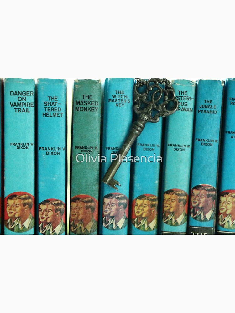 "The Witchmaster's Key" T-shirt for Sale by Wildwinyan | Redbubble ...