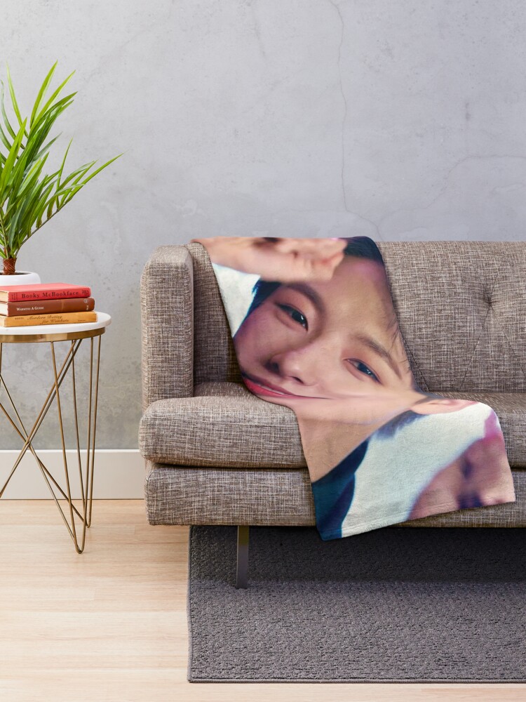 "NCT DREAM Renjun - DNYL" Throw Blanket for Sale by nurfzr | Redbubble