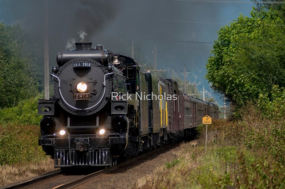 "The Canadian Pacific Steam Train - CP 2816 east of Agassiz British ...