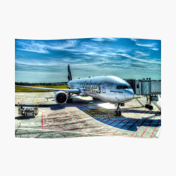 Emirates Boeing Posters | Redbubble