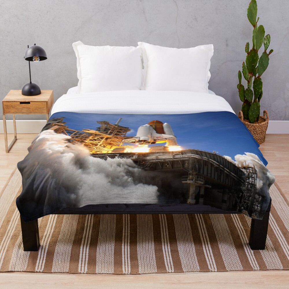 "SPACE SHUTTLE ATLANTIS LAUNCH" Throw Blanket by IMPACTEES | Redbubble