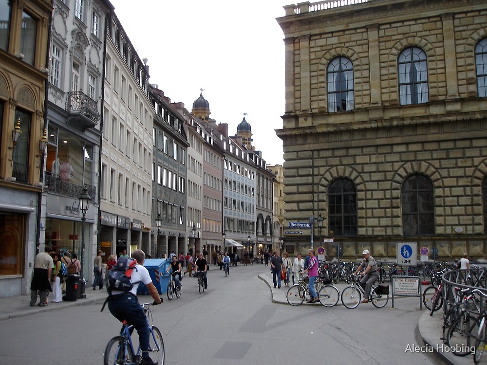 "Curved Street in Munich, Germany" by Alecia Hoobing | Redbubble