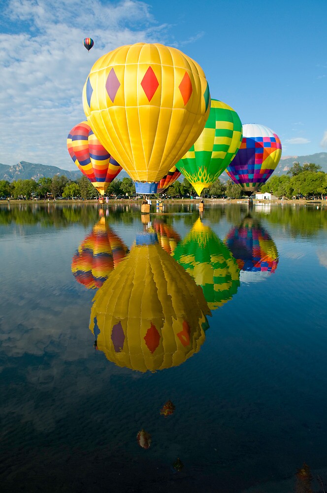 "Hot Air Balloon Reflections" by PhotoPerspectiv | Redbubble