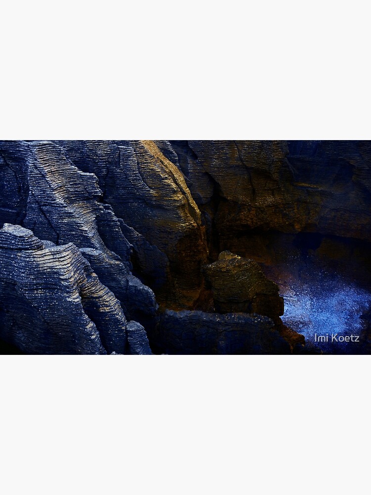 "The spectacular Limestone Pancake Rocks and Blowholes at Sunset ...