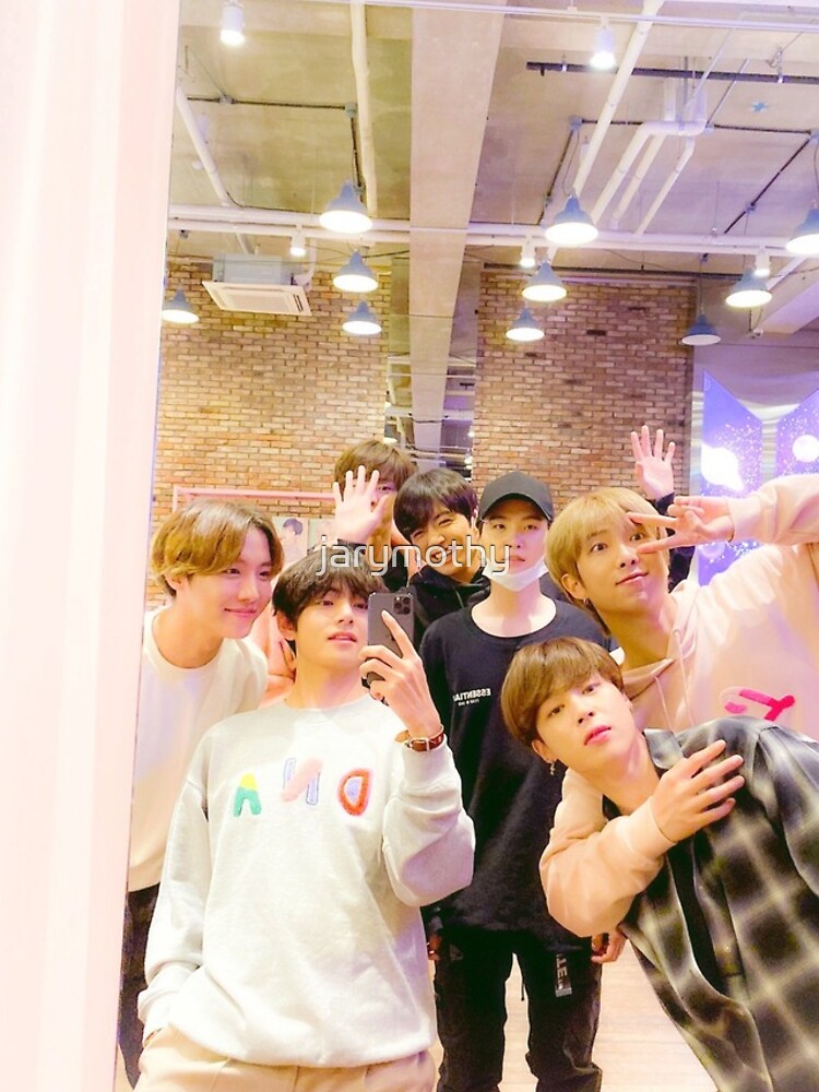 "BTS Twitter Group Selfie" iPhone Case for Sale by jarymothy | Redbubble