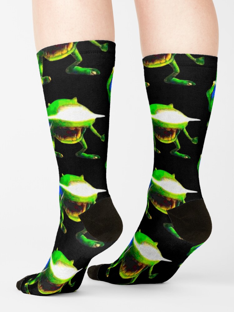Chaussettes « Deep Fried Mike Wazowski Meme », par Goath | Redbubble