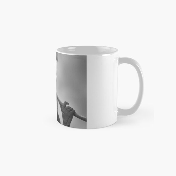 "Death Stranding's Fragile" Mug by linalines | Redbubble