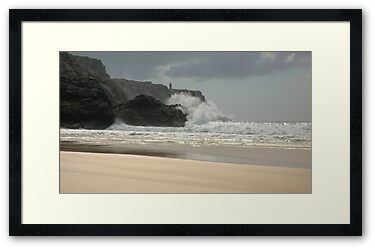 "Pen Hat Beach" by marens | Redbubble